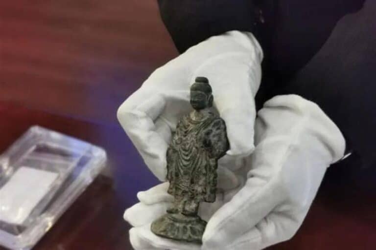 Cool! Patung Budha Ini Terbuat dari Emas dan Tembaga - Ilmu Tambang